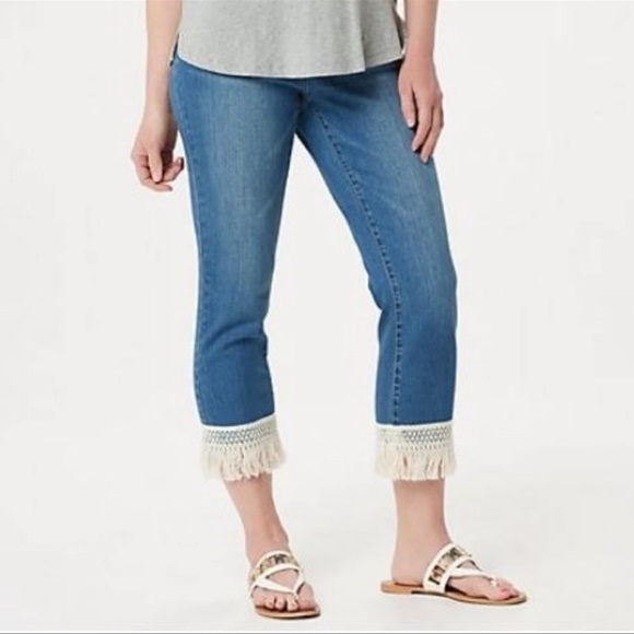 Du Jour | Jeans | Du Jour Denim Crop Pants With Fringe Hem Size 2 ...